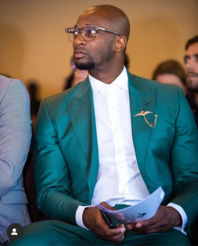 Muswada | Chapter | CHAPITRE 15: PRENDRE LE TAUREAU PAR LES CORNES.